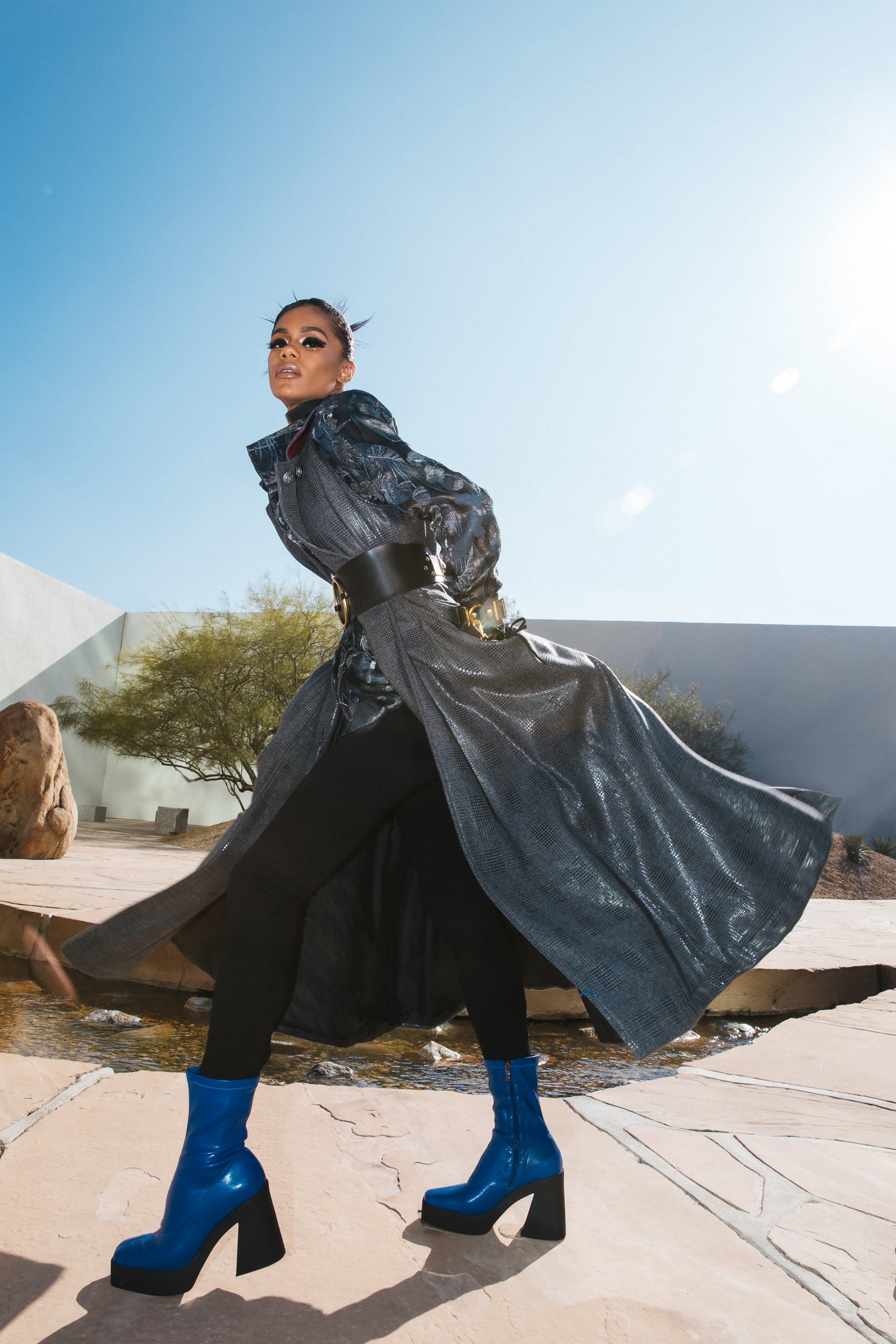 Metallic Ensemble Sleeveless Coat – Monica Leigh Metallic Ensemble Sleeveless Coat – Monica Leigh